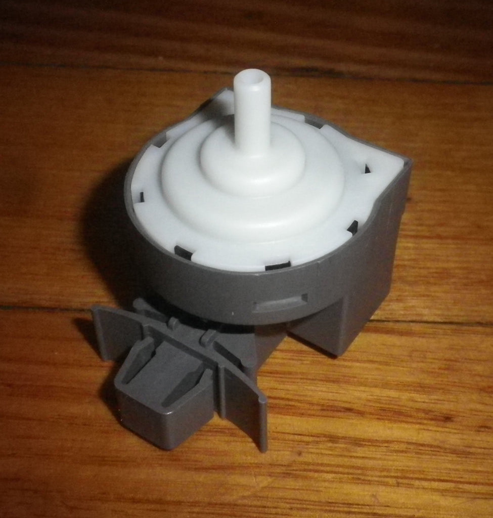 Simpson, Westinghouse Top Loader Washer Pressure Switch - Part # 14000 ...