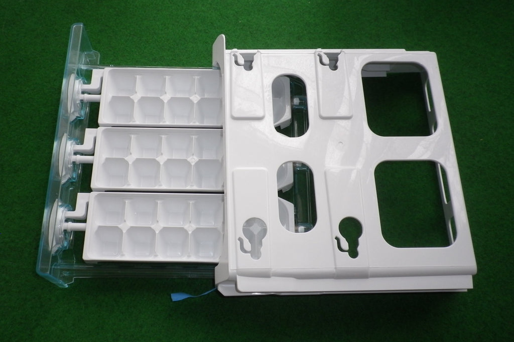 Westinghouse WBE5100SB Triple Ice Cube Tray Assembly - Part No. 146108 ...