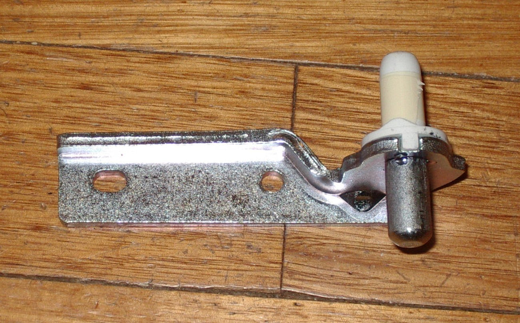 Westinghouse, Kelvinator Fridge Righthand Centre Door Hinge - Part # 4 ...