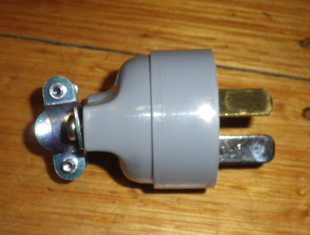 Clipsal Grey 3pin 20Amp 240V Heavy Duty Mains Plug Top - Part # 425HD ...