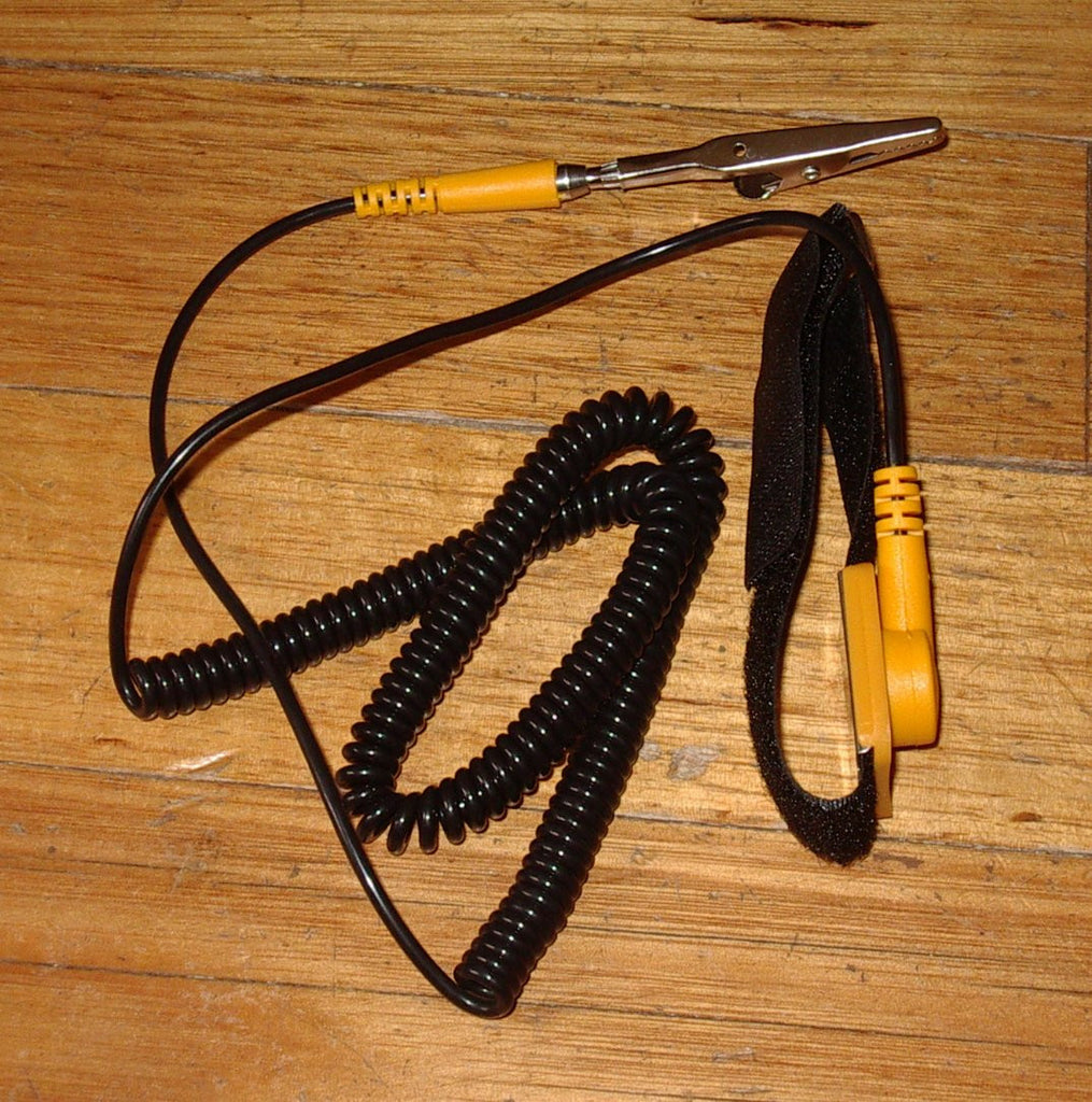 Antistatic ESD Wrist Strap & Lead with 4mm Plug & Alligator Clip - Par ...