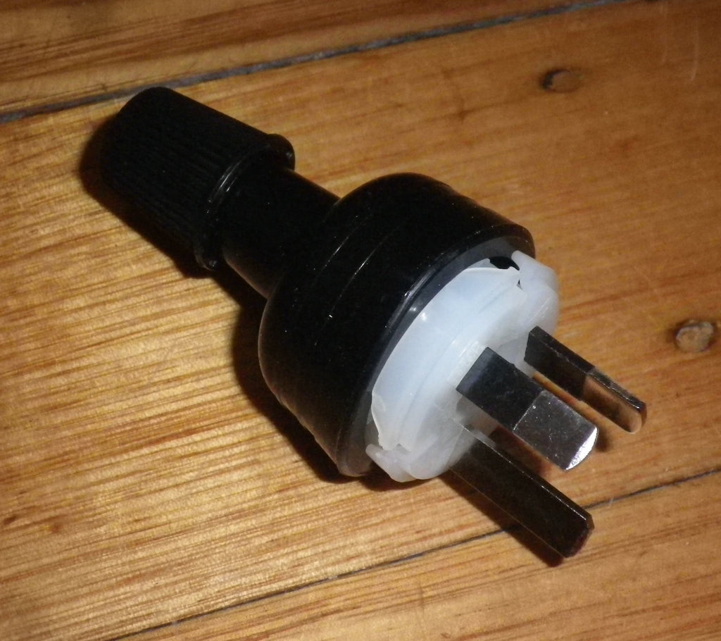 HPM Black 3pin 10Amp 240V Mains Plug Top - Part # CD100LBL | Allfix ...