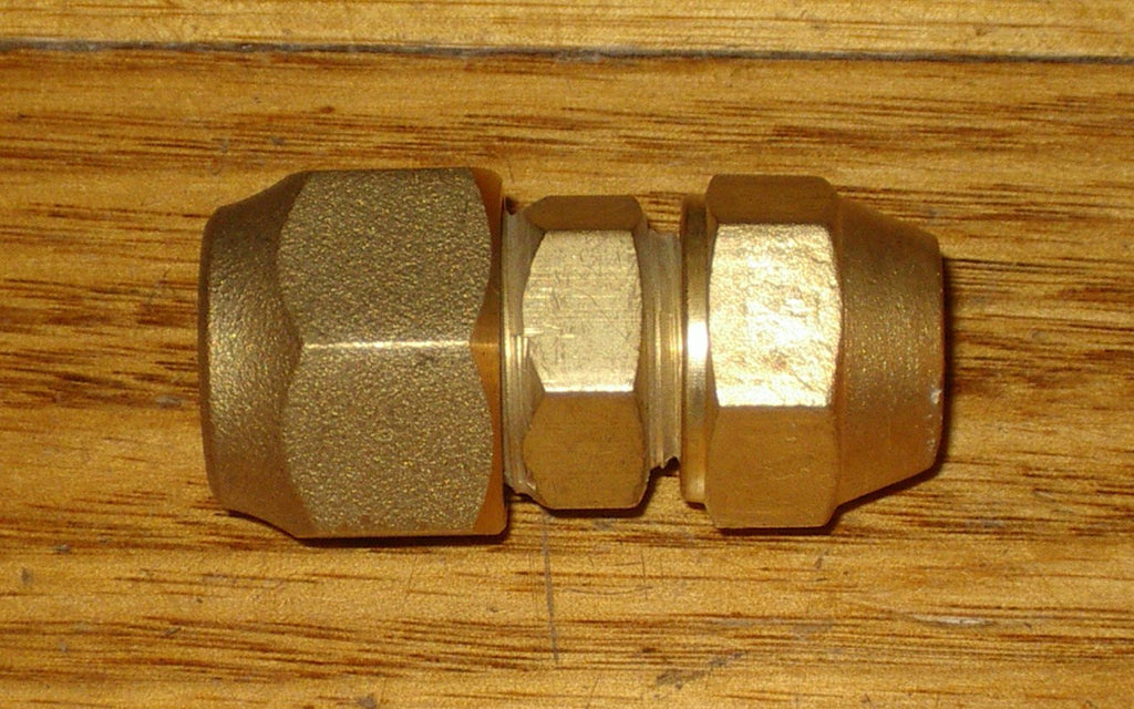 Brass 1/2" to 3/8" Reducing Union With Flare Nuts - Part # RF703KIT ...