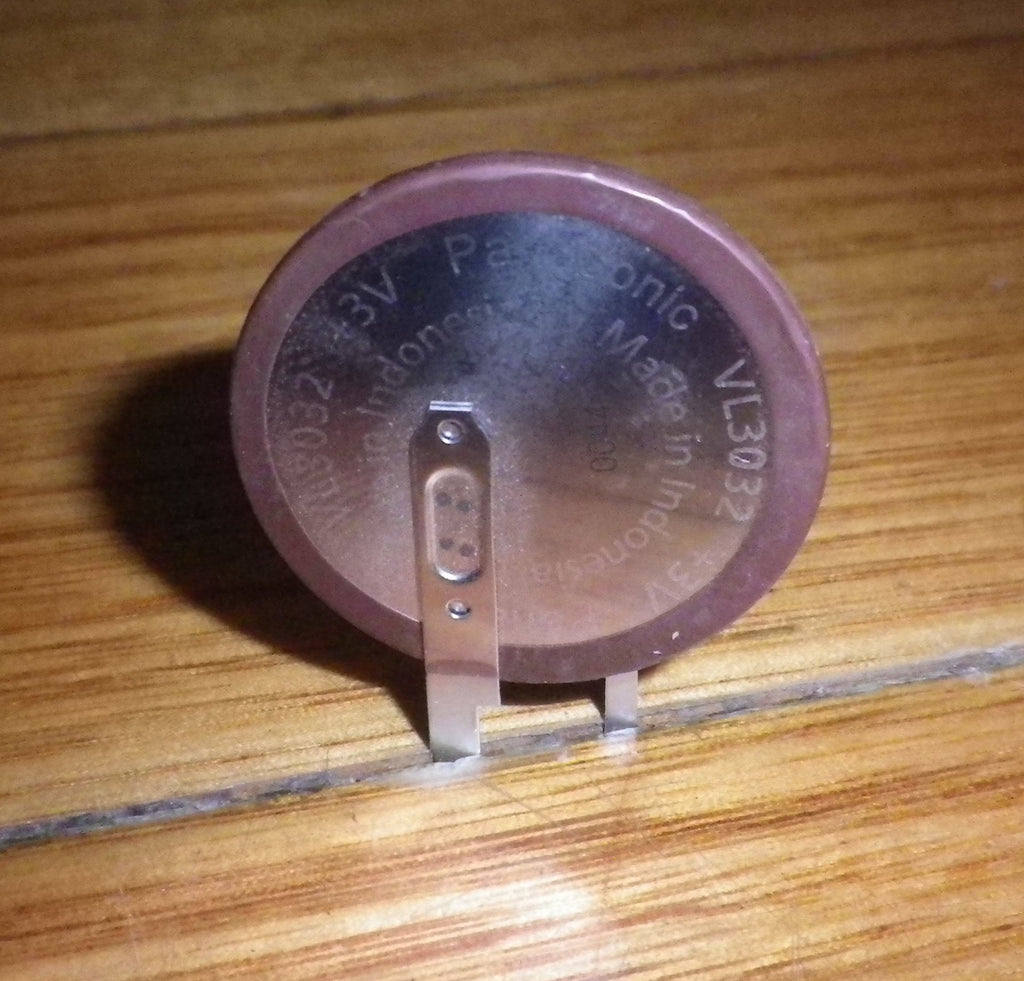 VL3032-VCN 3Volt Rechargeable Lithium Battery Vertical Mount with Sold ...